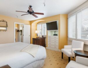 Lodging - Poste Montane Lodge