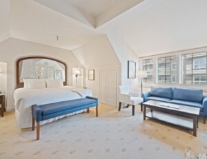 Lodging - Poste Montane Lodge