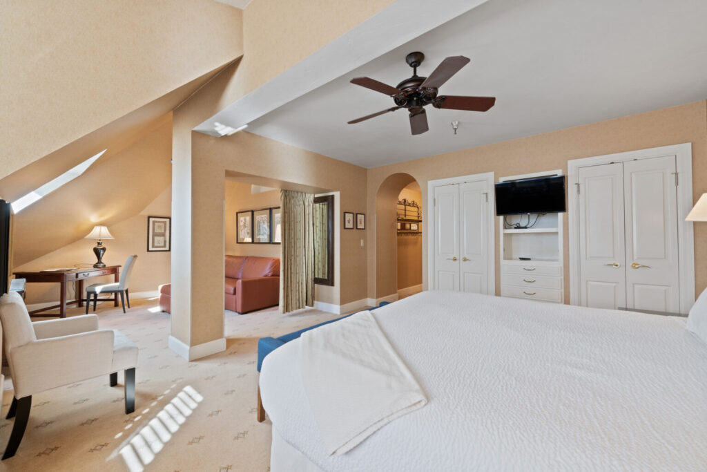 Lodging - Poste Montane Lodge